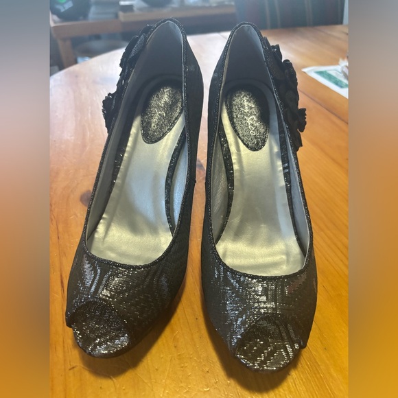 Ruby Shoo | Shoes | Ruby Shoo Metalic Silver Peeptoe Heels Size 4 ...